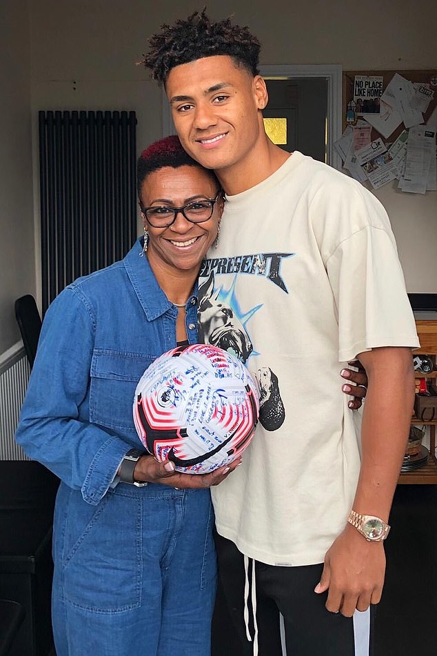 The women behind Harry Kane's men: The inspirational mothers who helped ...