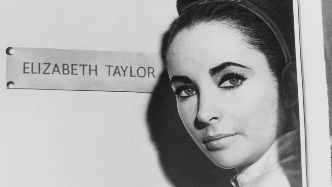 13 rare behind-the-scenes Hollywood moments