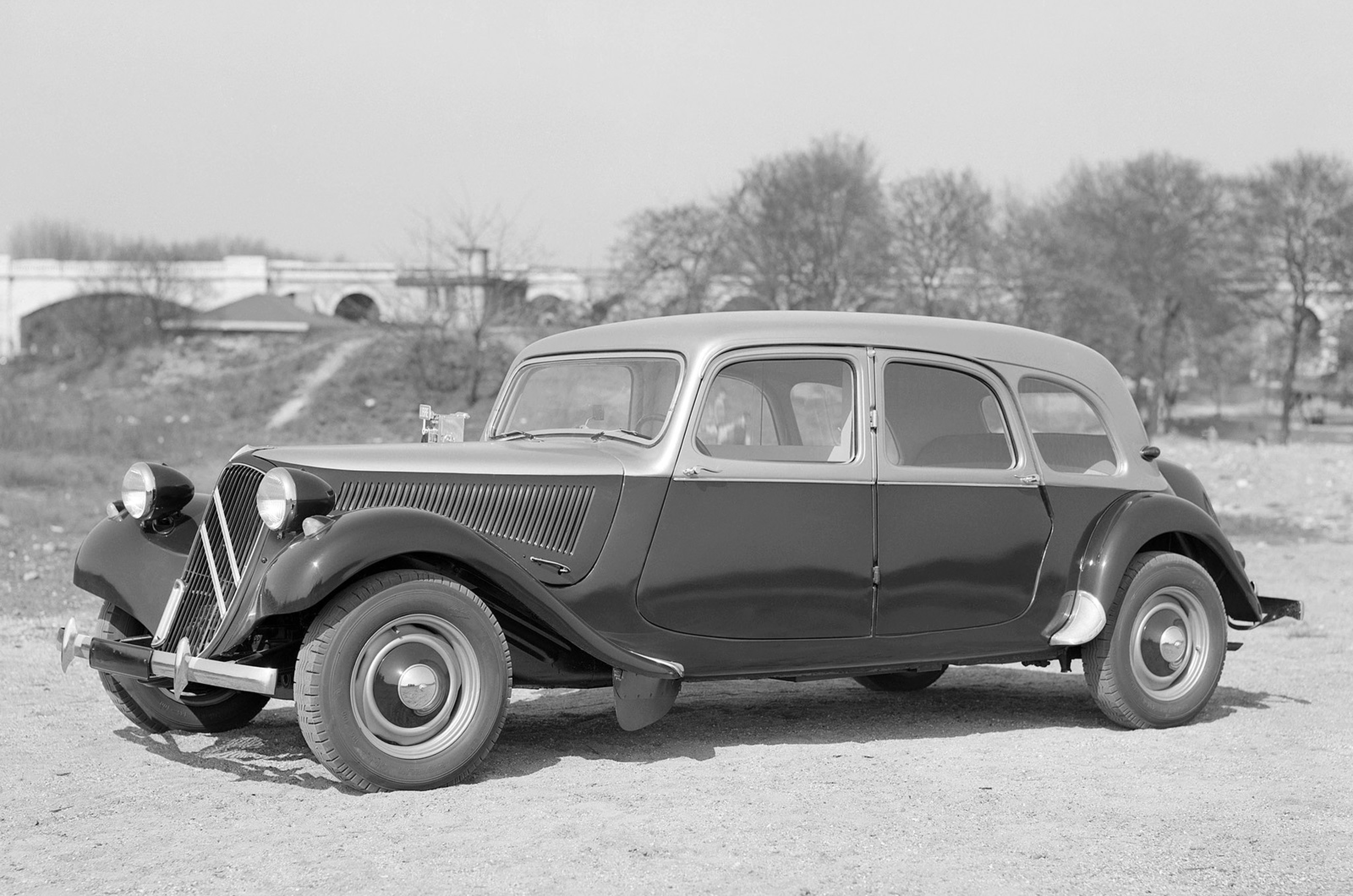 20 cool seven-seat classic cars