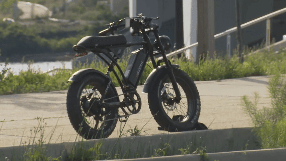 Man dead after e-bike crash on Frederick Douglass Memorial Bridge