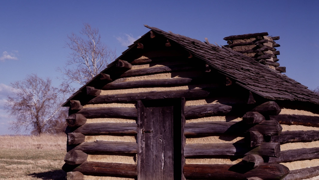 American homes from 1820s cabins to futuristic designs