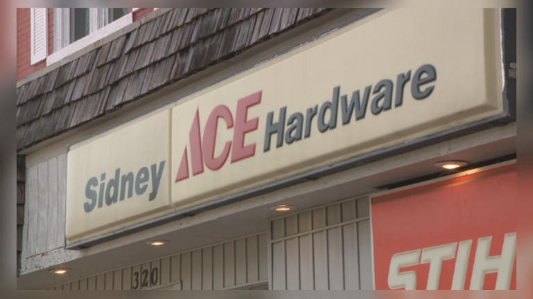 Local hardware store prepares for severe weather