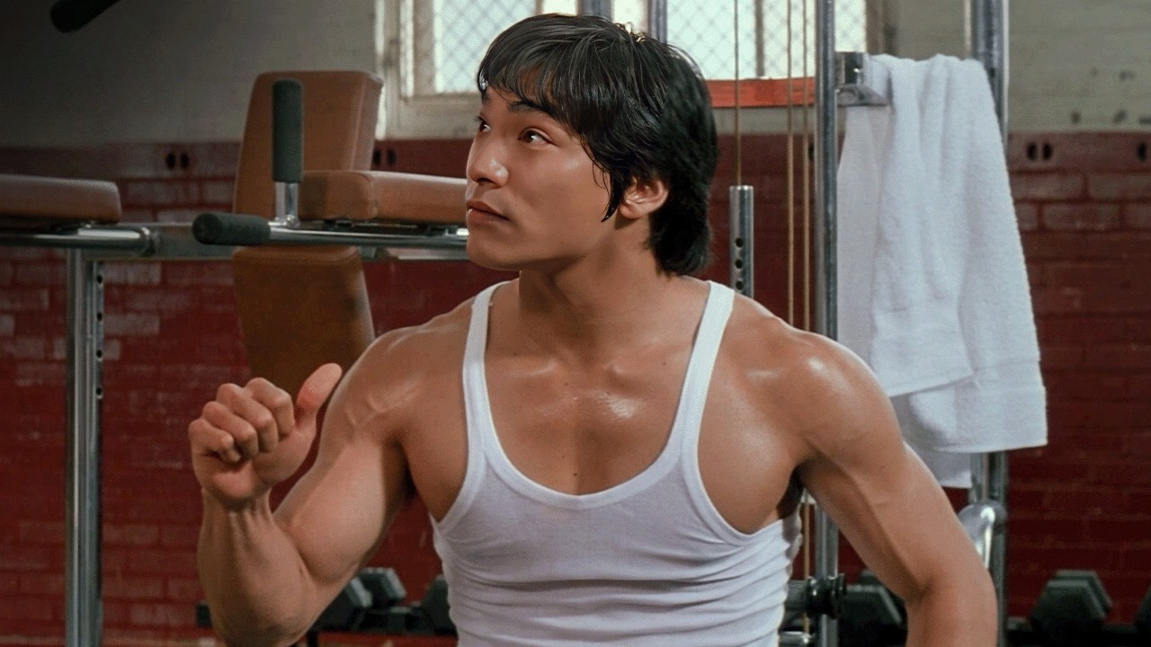 Bruce Lee teaches the gym jerk a lesson (full scene) | Dragon: The ...