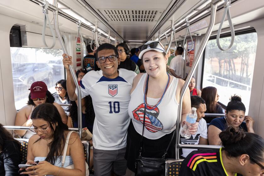 Passengers 'ride the D' — and other Metro lines — in droves as World ...