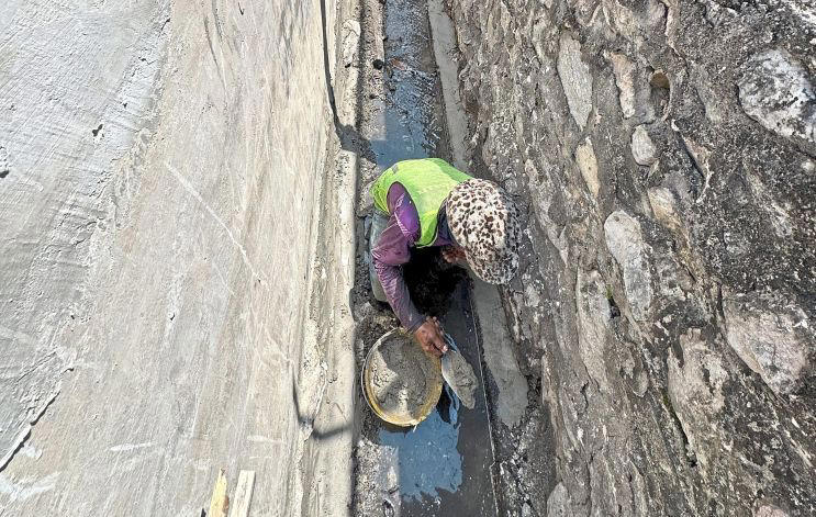 Drain wall repairs in Pandan Perdana on track for completion this month