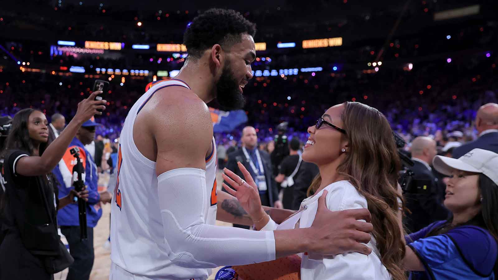 Did Karl-Anthony Towns, Jordyn Woods get married? Knicks fans think so ...