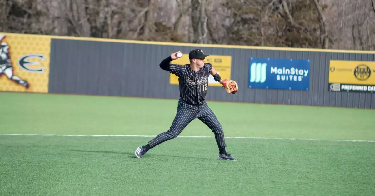 Emporia State infielder named to ABCA/Rawlings D2 Gold Glove Team