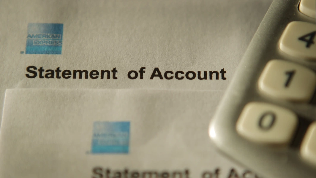 Guidelines for retaining and disposing credit card statements