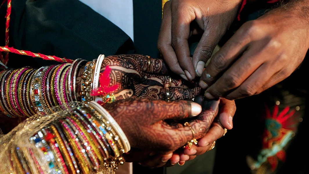 12 unique wedding traditions around the world