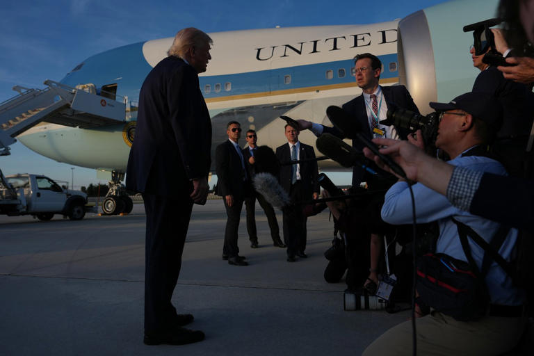 Trump says he would 'rather not' have CUSMA, offers conflicting message ...