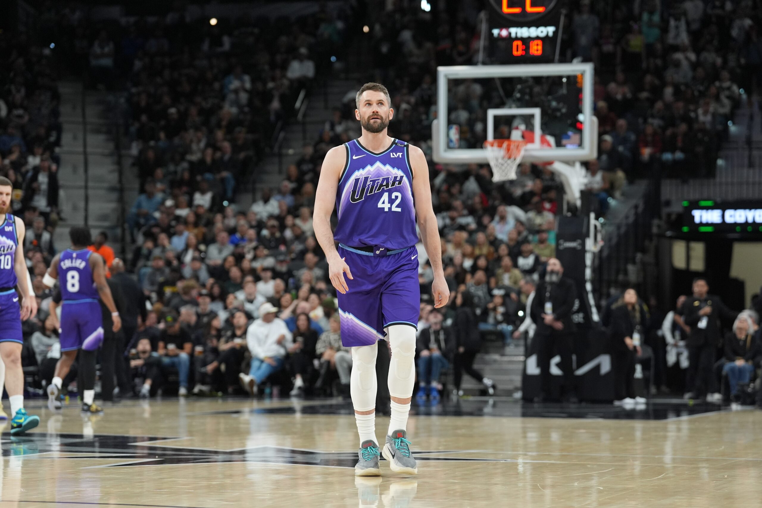 LeBron James and Kevin Love could reunite on the Lakers this summer