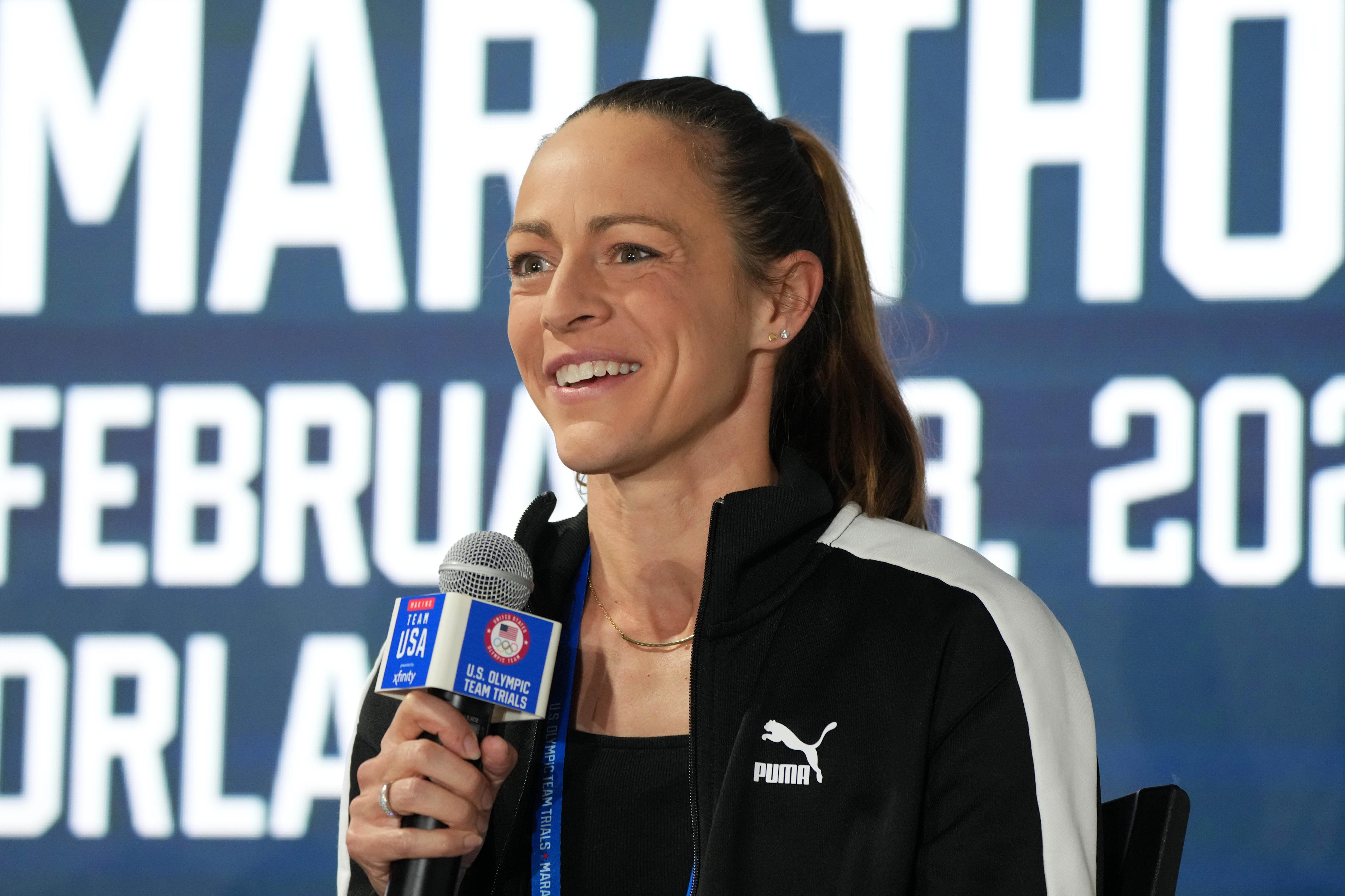 Olympic medalist Jenny Simpson collapses after pacing mile group ...