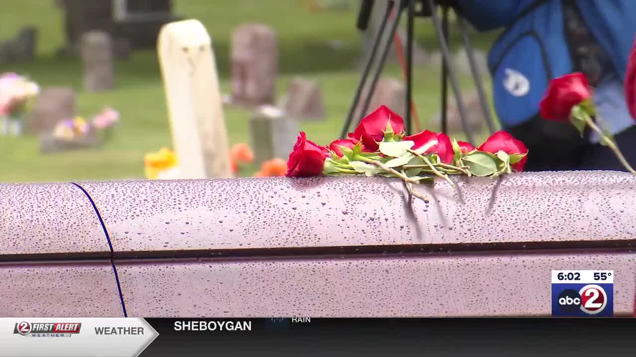 Remains of Marinette airman killed in 1952 plane crash return home