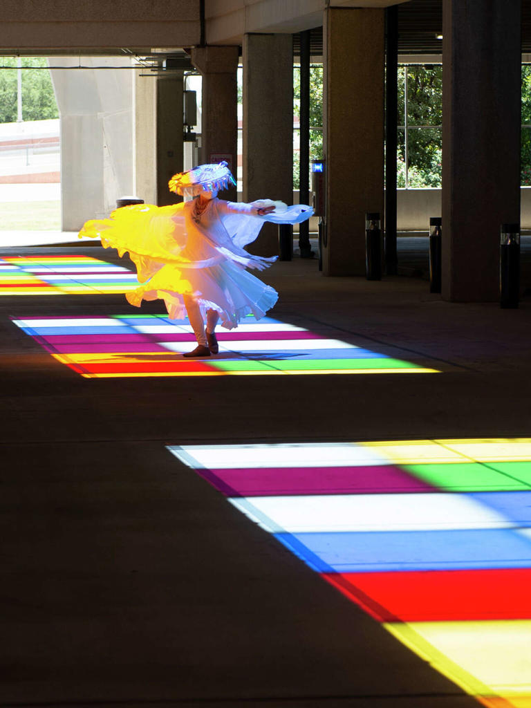 Here comes the sun: San Antonio dancer welcomes summer solstice