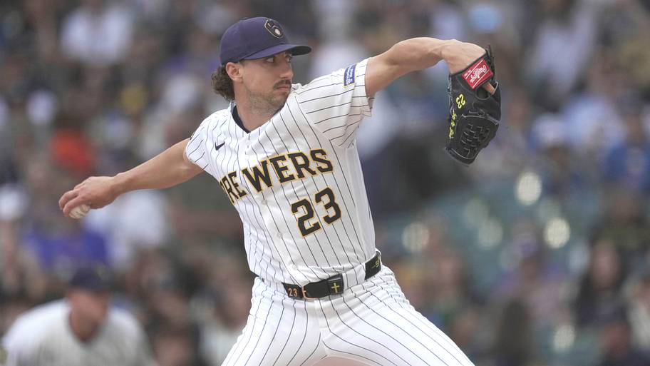 Brewers' Brandon Sproat exits Guardians game in concerning development