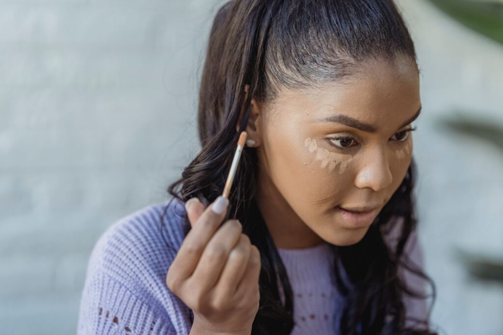 The minimalist makeup bag: 10 essential products