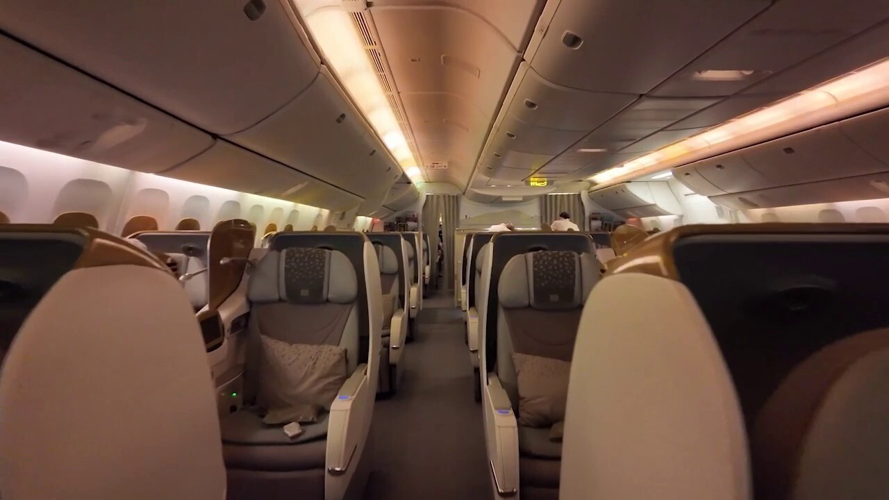 Passenger finds nearly empty Emirates business class cabin on short flight