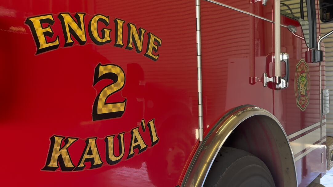 Kauai firefighters extinguish Anahola structure fire