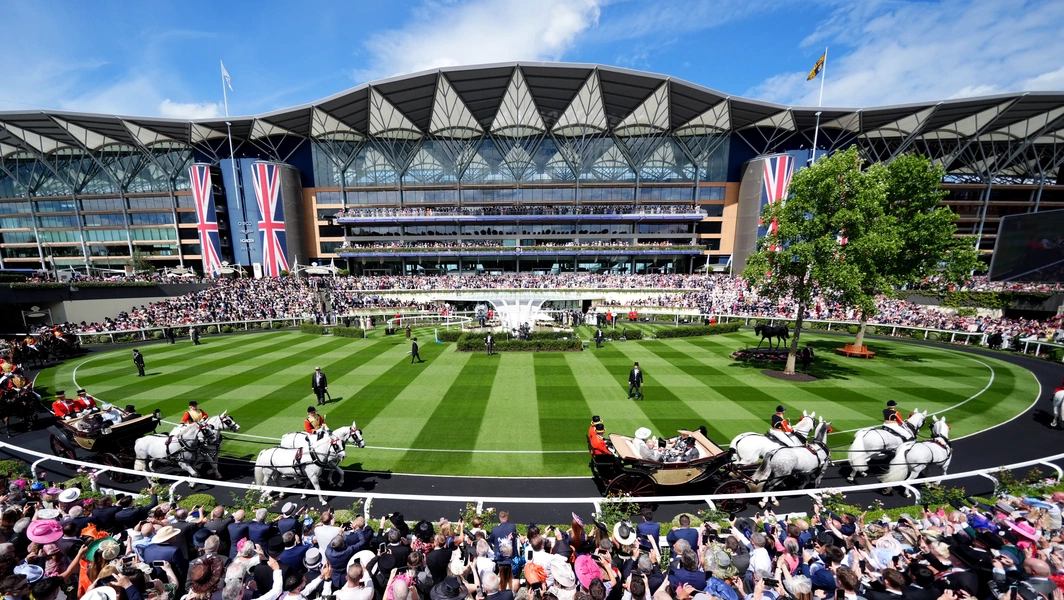 King Charles shares laugh after Mike Tindall’s hat mishap at Ascot