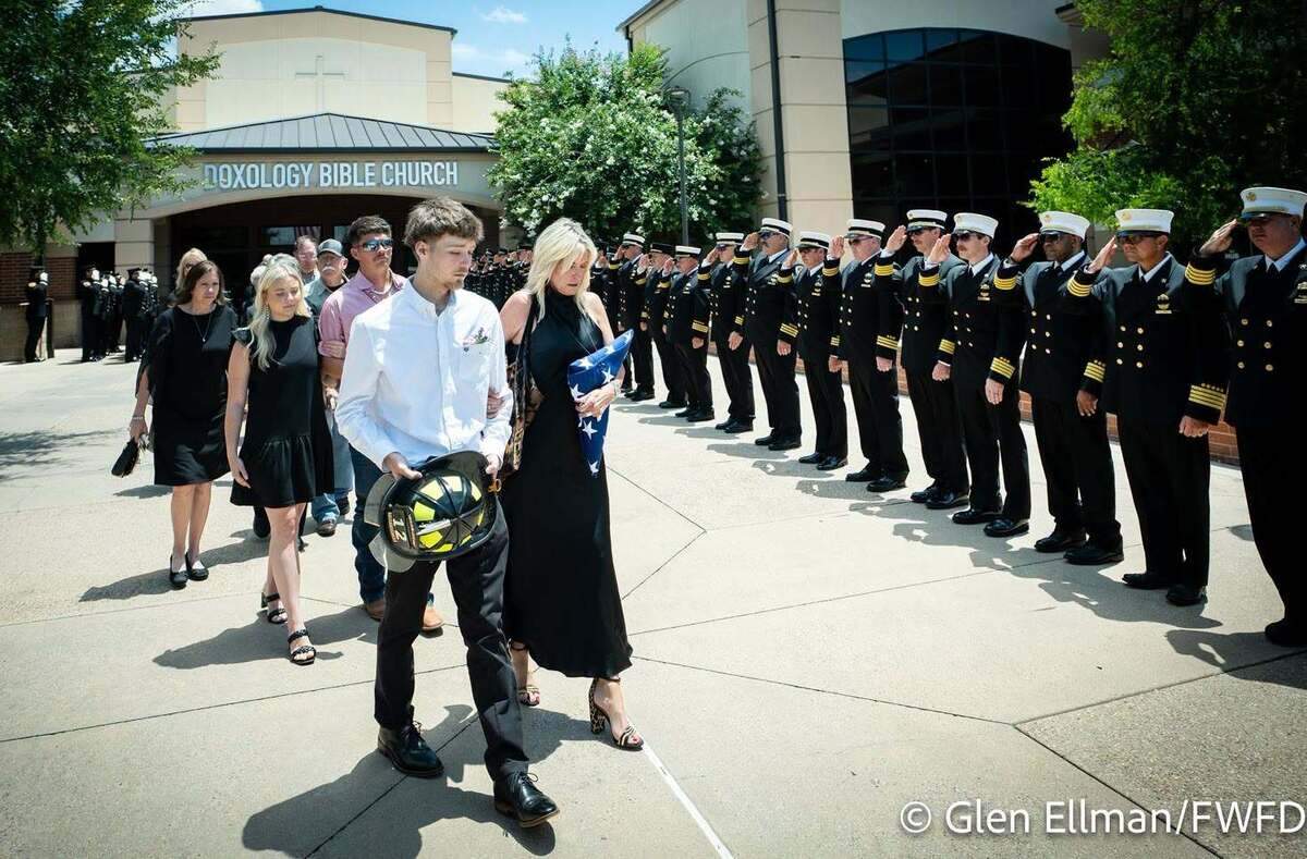Fort Worth firefighter Todd Brook honored by friends and family at his ...