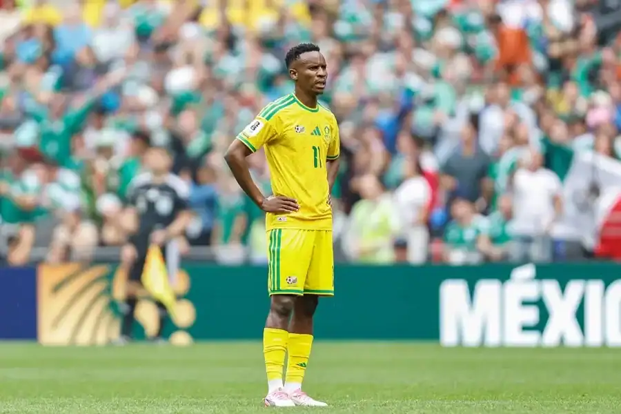 FIFA aplica suspensão de três jogos a Zwane após expulsão na Copa