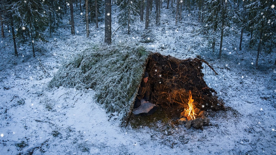 Bushcraft shelter build one cold night alone survival journey