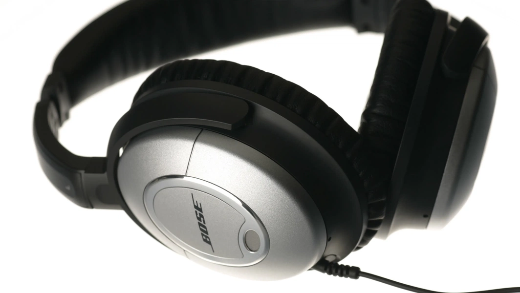 The evolution and impact of noise-cancelling headphones