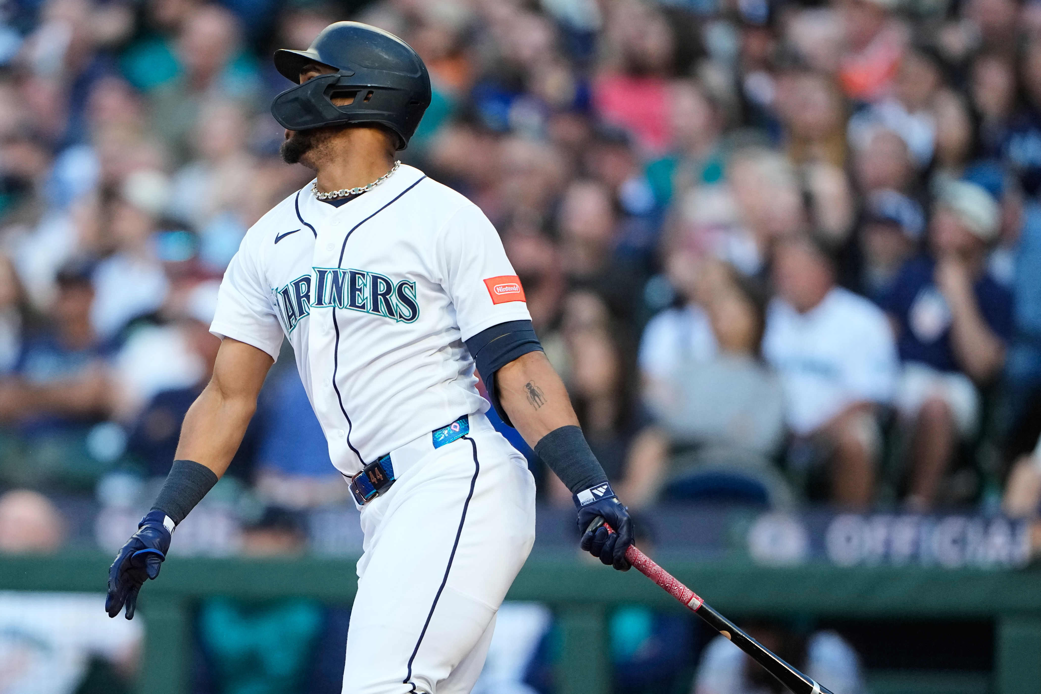 Mariners outfielder Julio Rodríguez leaves game against Orioles with ...