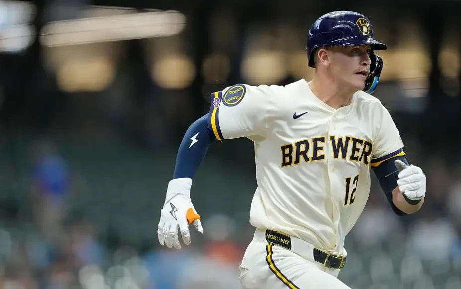 Brewers weigh bold roster shifts ahead of trade deadline