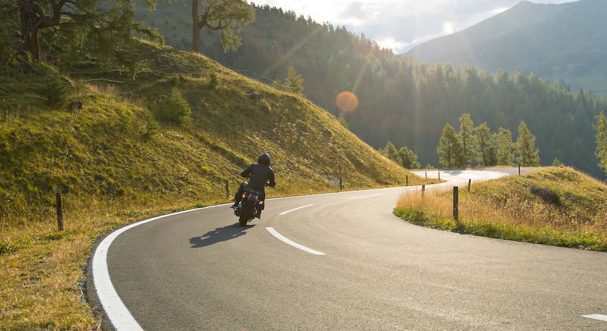 La psicología sugiere que montar en moto reduce el estrés y mejora la ...