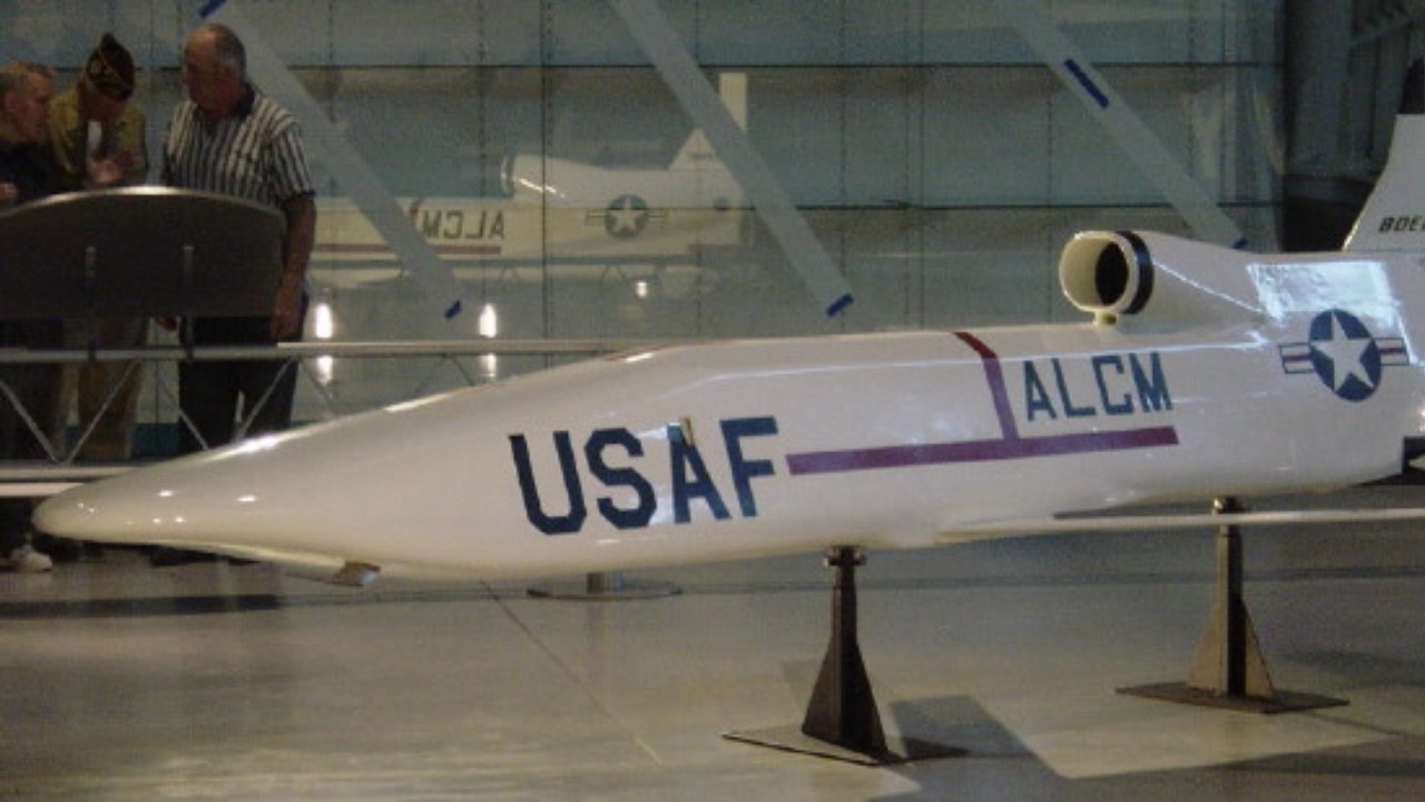 The Air Force will start building a cheap, mass-produced cruise missile ...