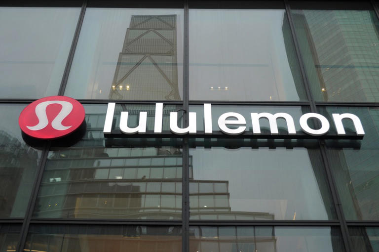 Lululemon apologizes for using Japanese drum at Great Wall of China ...