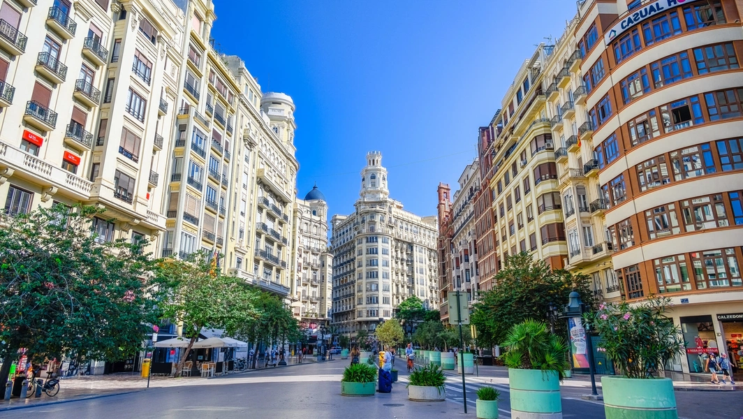 12 affordable and walkable European cities