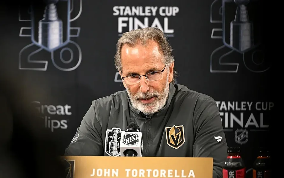 Tortorella emerges as Oilers option amid Babcock backlash