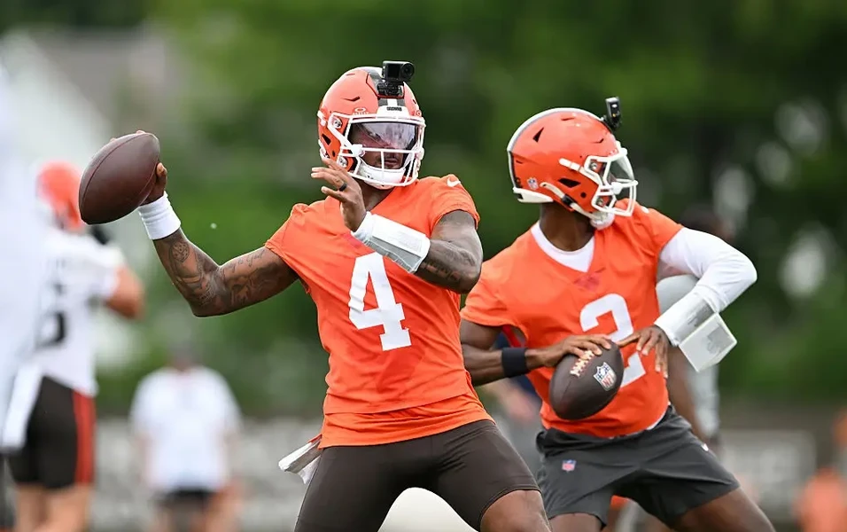 Browns head to camp with QB decision unresolved
