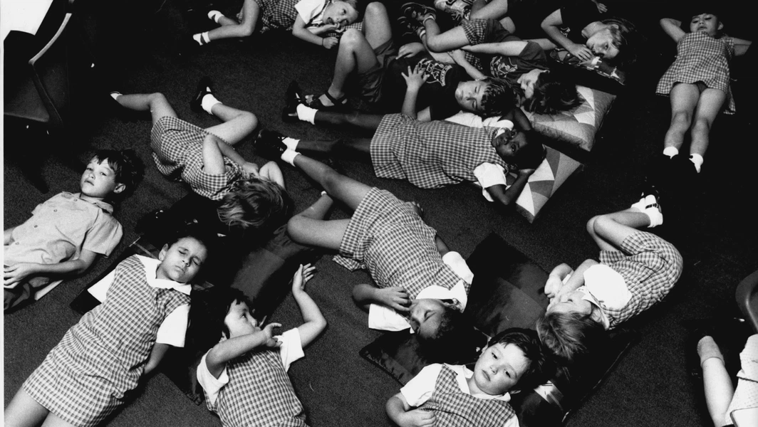 UK heatwave forecast renews focus on overheated schools