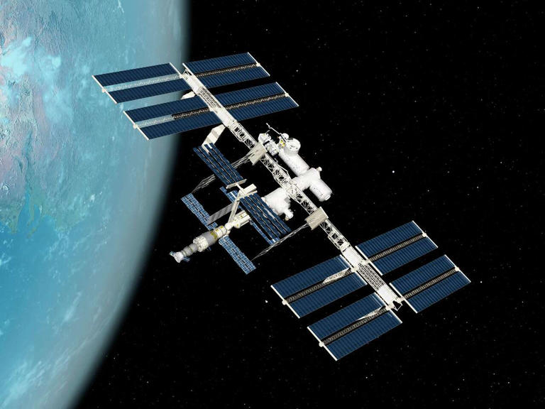 New museum exhibit lets visitors learn about the International Space ...