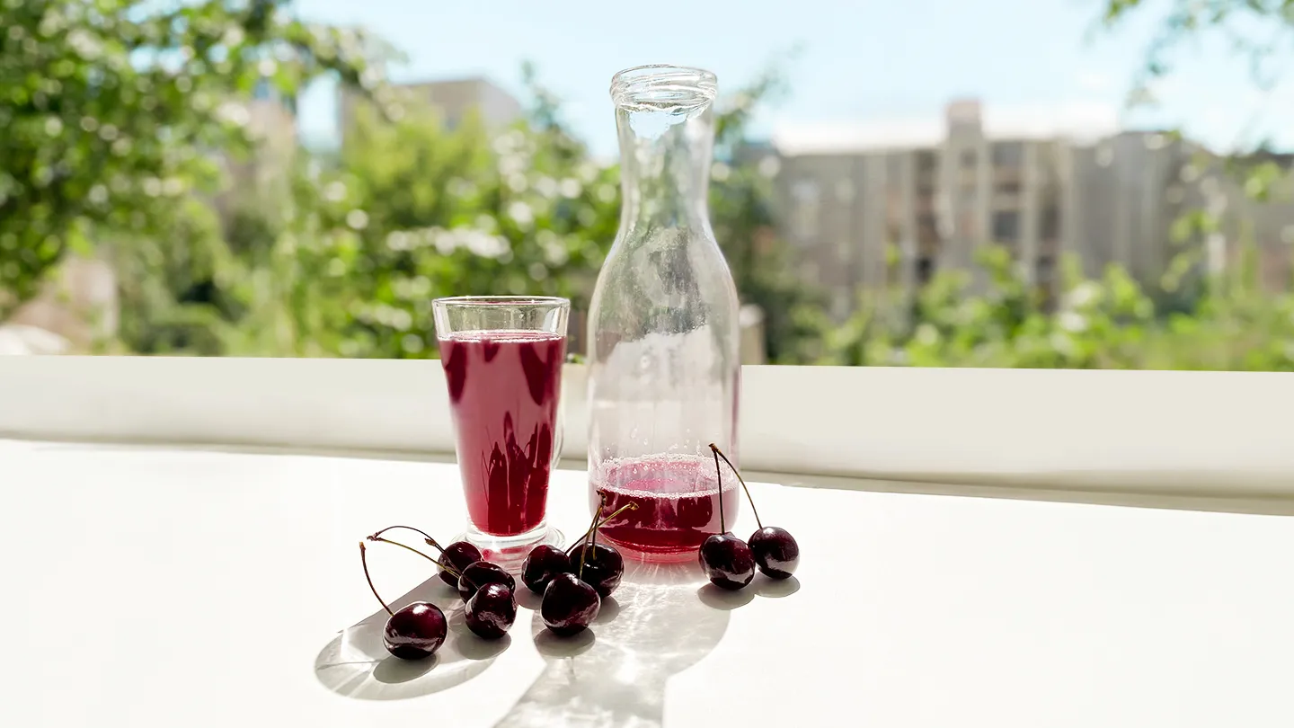 Tart cherry juice vs. black cherry juice: Which is healthier?