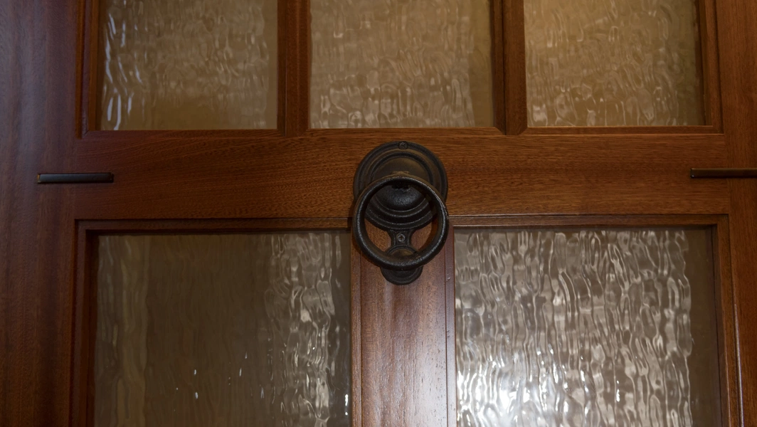 Experts urge simpler front doors to improve curb appeal