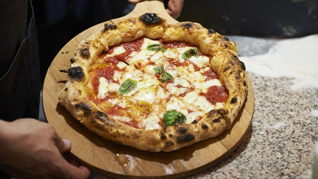 6 pizza capitals and their signature styles