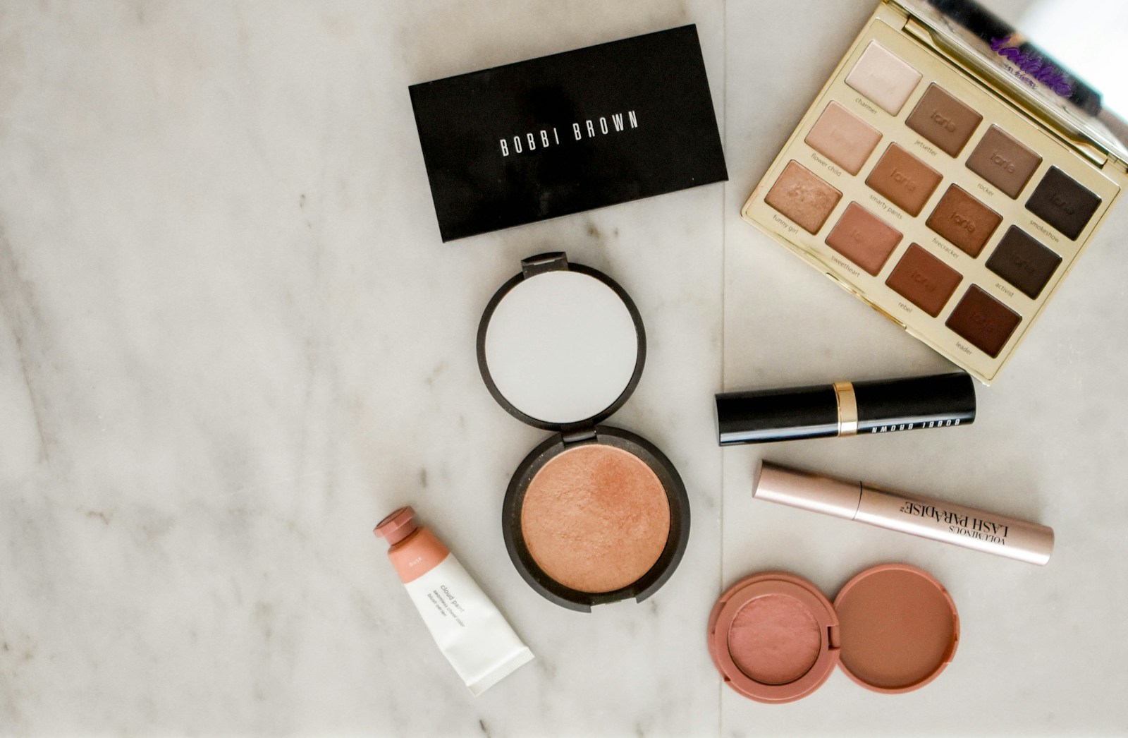 The minimalist makeup bag: 10 essential products