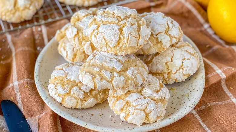 Lemon gooey butter cookies recipe