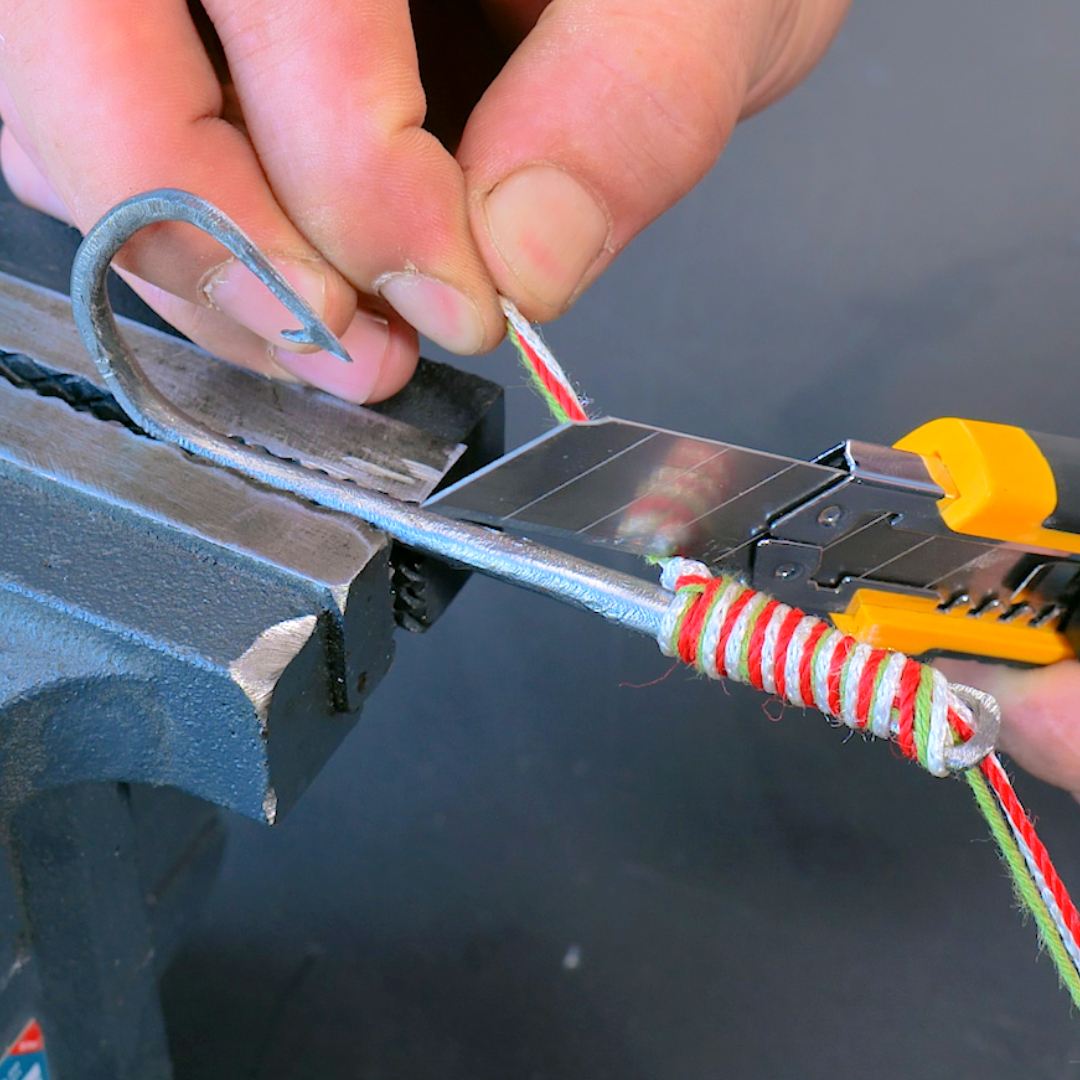 Nail the perfect hook knot with this trick! 🪝