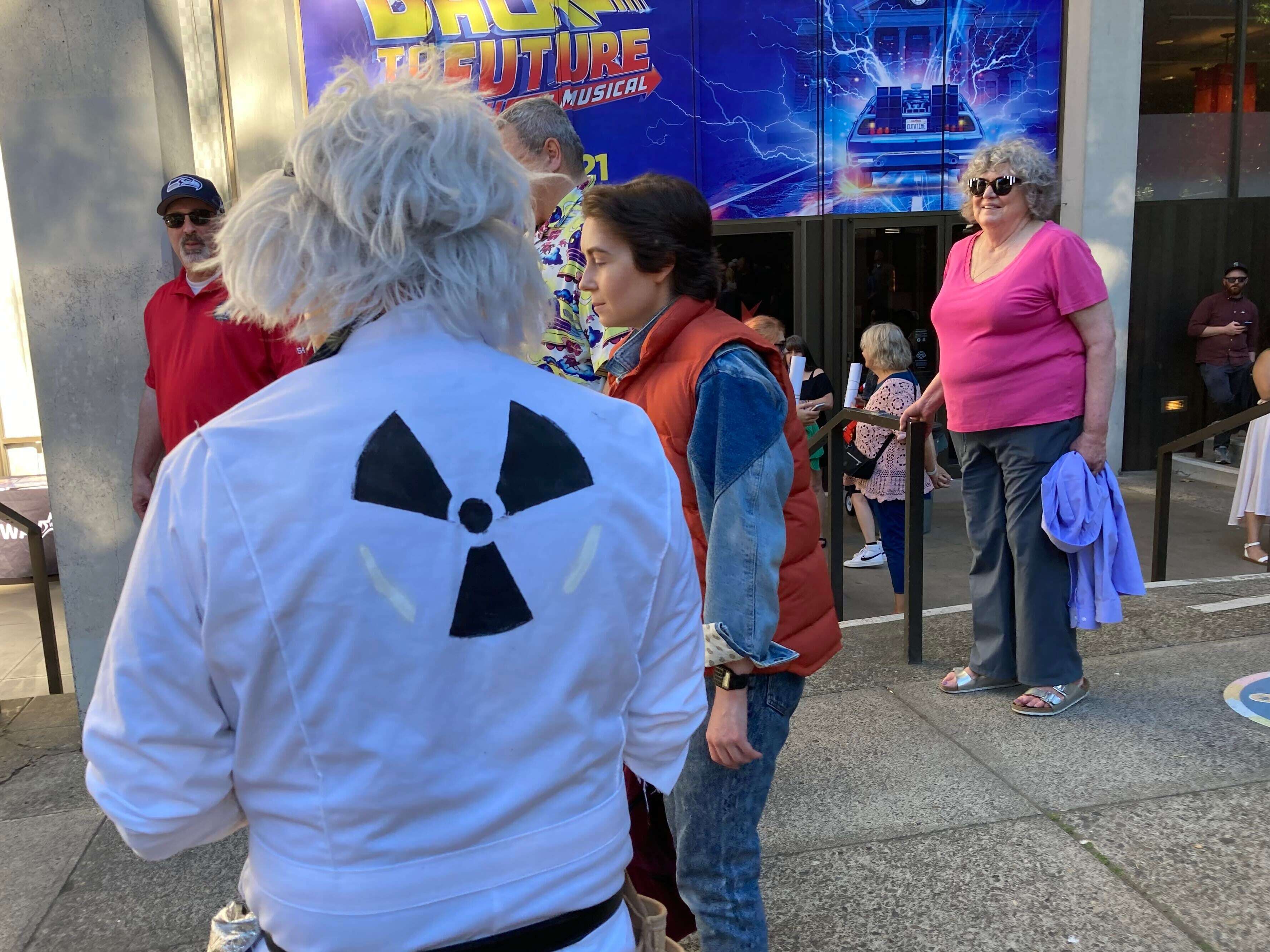 Broadway in Portland threw an epic ’80s-themed street party complete ...