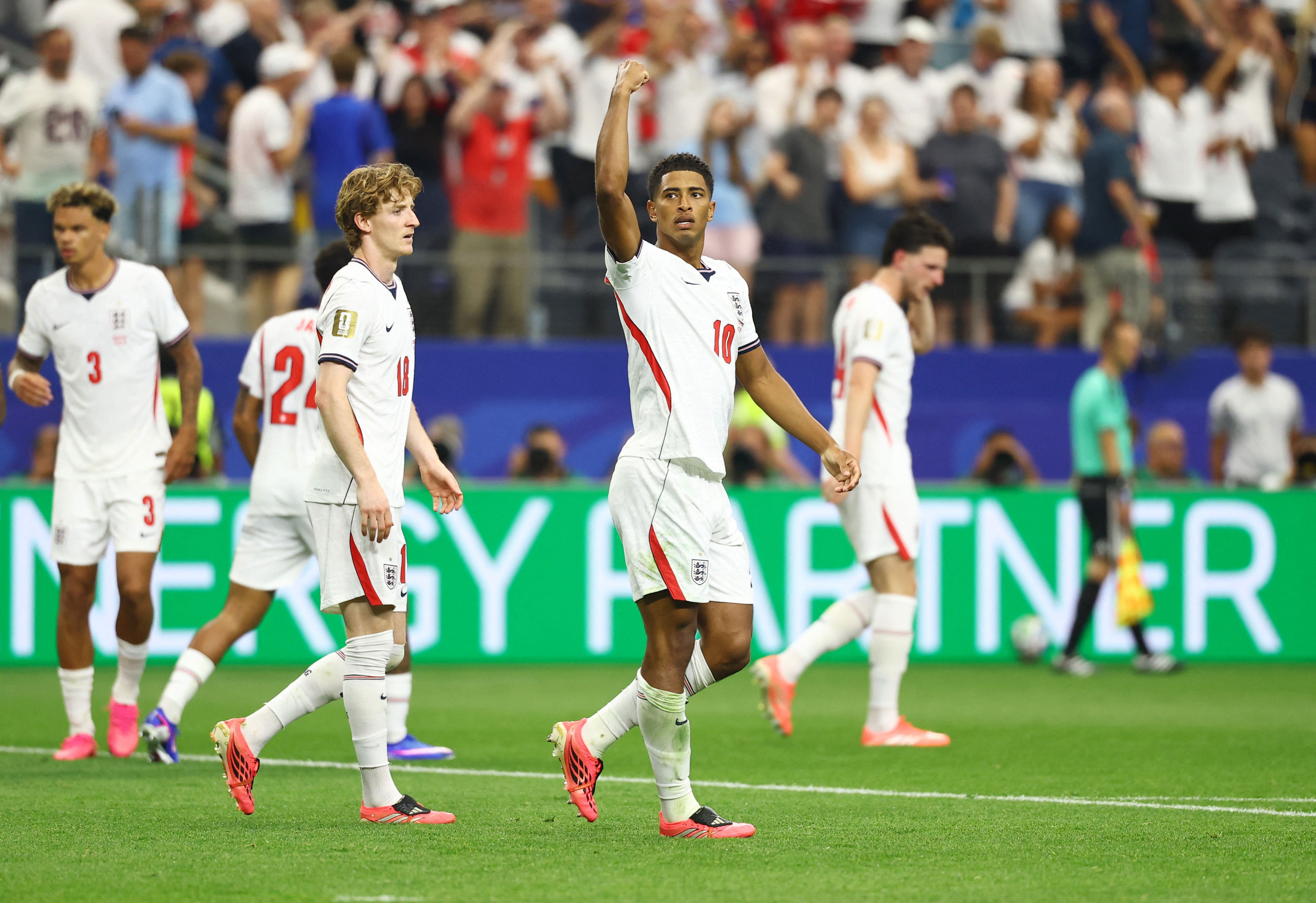 Keane and Neville praise England’s ‘breath-taking’ win over Croatia
