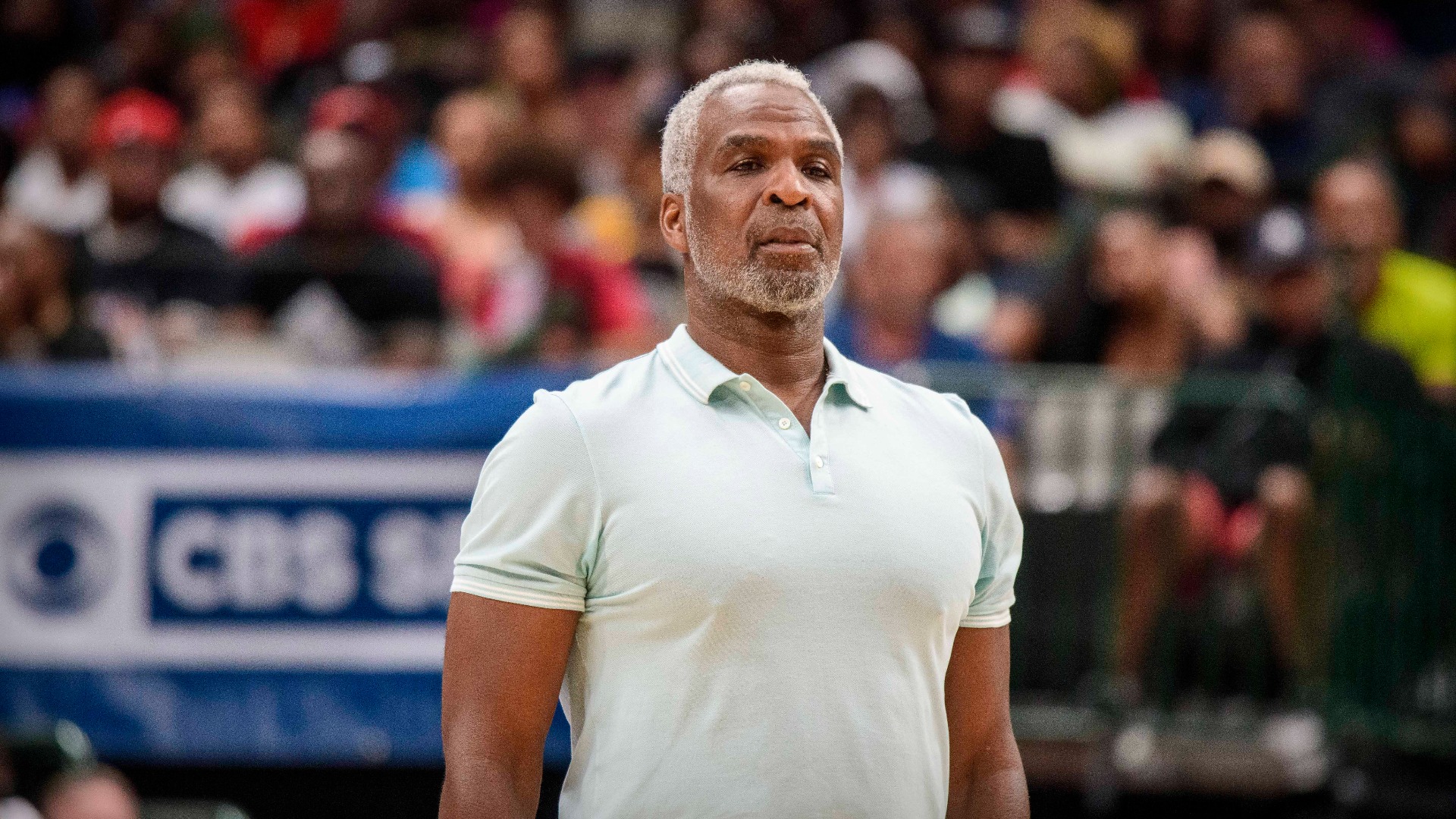Charles Oakley: Knicks parade controversy and championship buzz