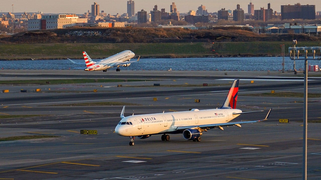LaGuardia shuts down runway for second time in weeks after pavement ...