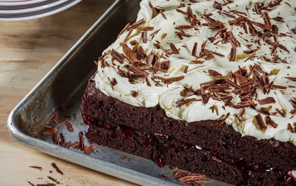 Sheet cake secrets for bakers who love sharing