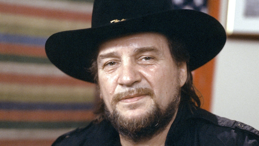 Waylon Jennings’ journey from tragedy to outlaw country icon