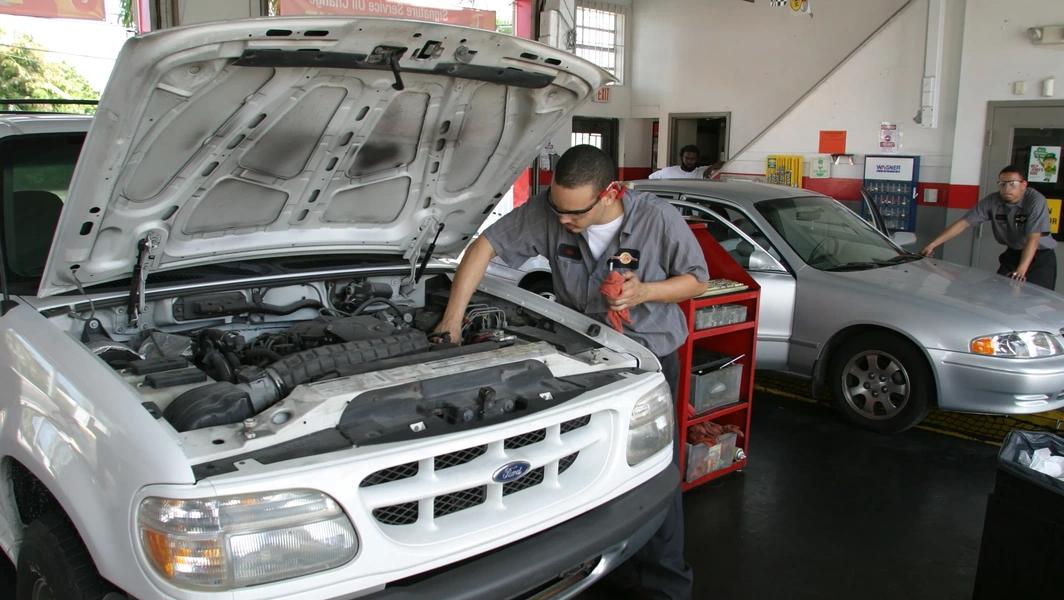 How oil change timing affects engine health